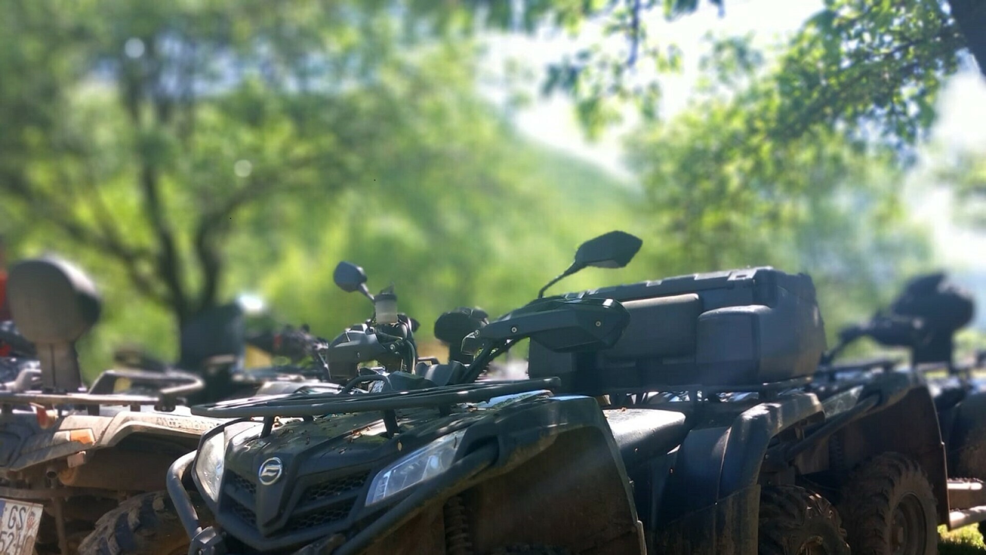 Prozirni kajaci zbog kojih turisti dolaze u Liku i otkrivaju pitomu ...