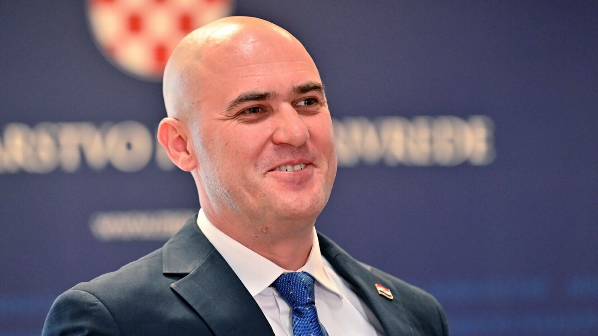 Kuća, auto, dva motora, ušteđevina... Pogledajte što sve ima ministar Dabro