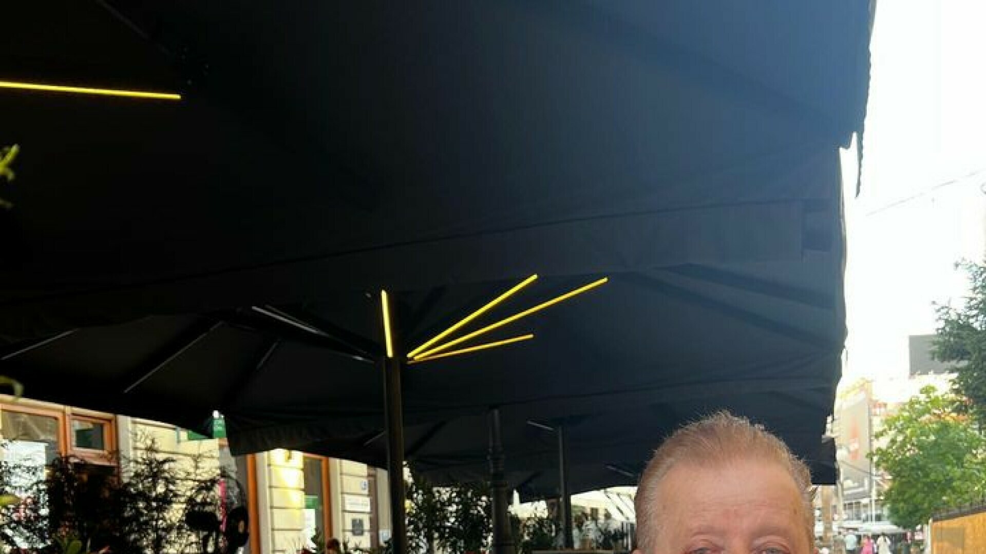 Legenda Prljavog kazališta obitelj ne pokazuje često, ali ovaj put je ...