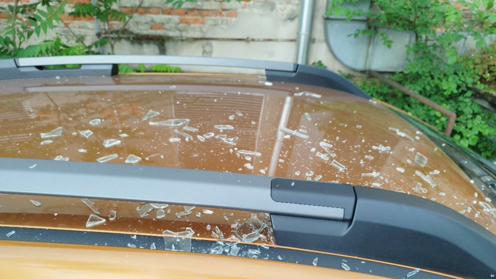 "Mora li se ponovo dogoditi crni scenarij?": Dok je čekala pregled staklo s bolnice palo na ...