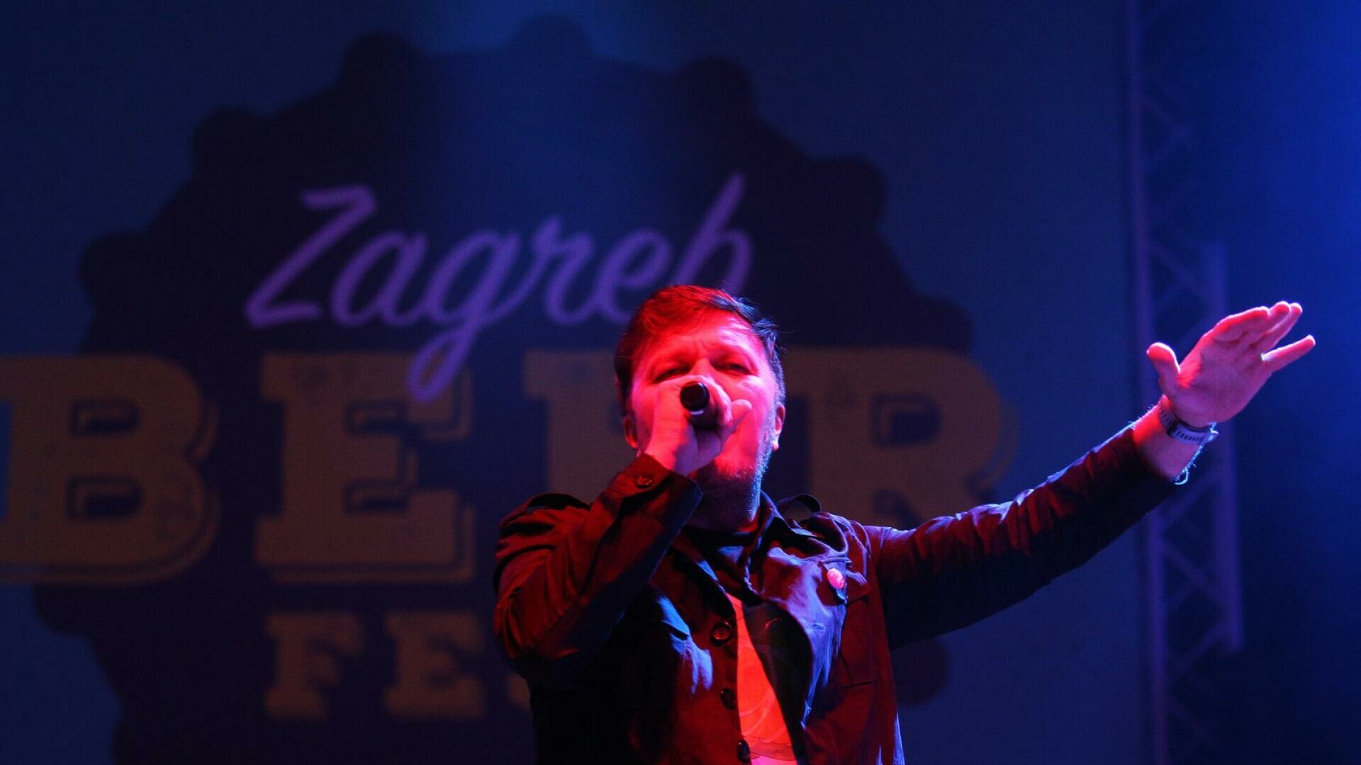 Edo Maajka odradio jedan od rijetkih nastupa nakon priznanja o borbi ...