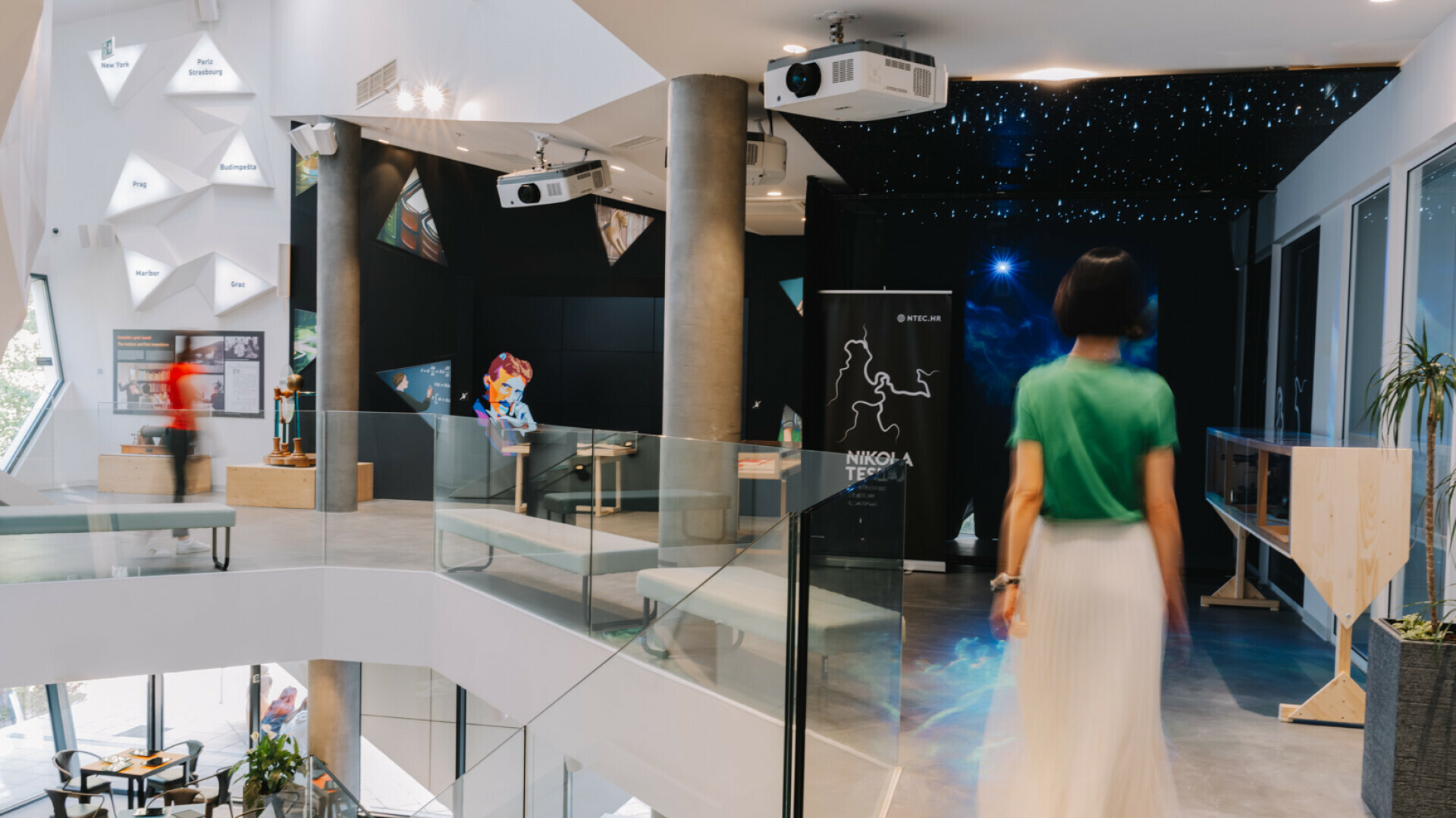 Dobio je ukor, nosio rukavice i nije volio dirati kosu: Donosimo ...