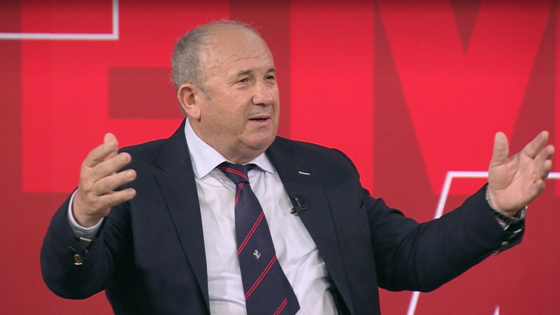 VIDEO Kerum otkrio koja mu je najdraža pjesma Miše Kovača pa zapjevao "Moja je kuća..."