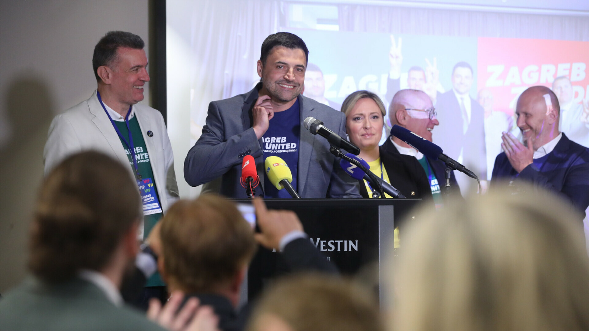 Super raspoloženi Bernardić prvo citirao Bibliju pa Škoru: "Heroji i ...