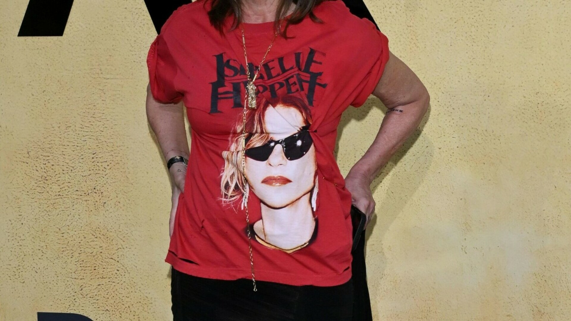 Je li francuska ikona stila pogriješila? Svi su nosili svečane haljine, a ona poderanu majicu s ...