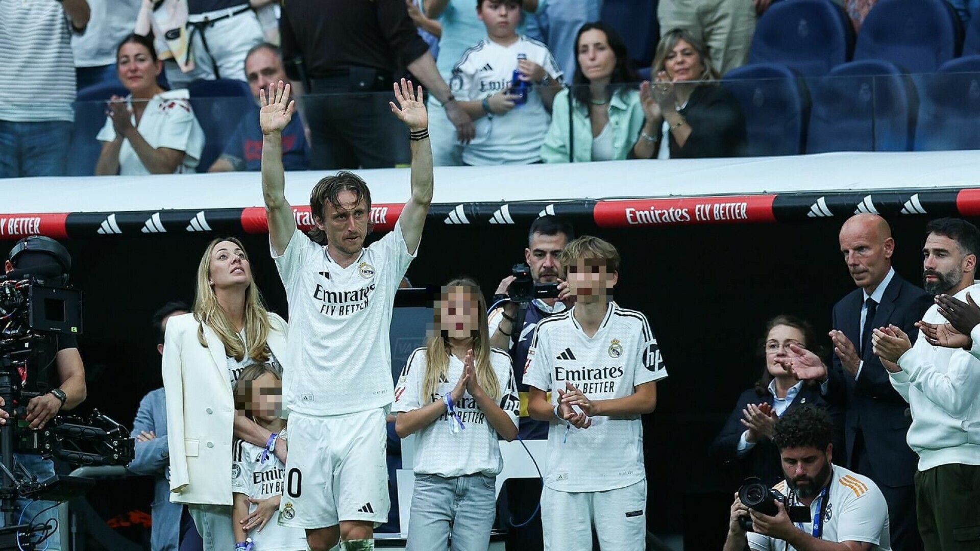 Kako izgleda dom Luke Modrića u Madridu? Vila ima bazen, kino i garažu za 10 automobila