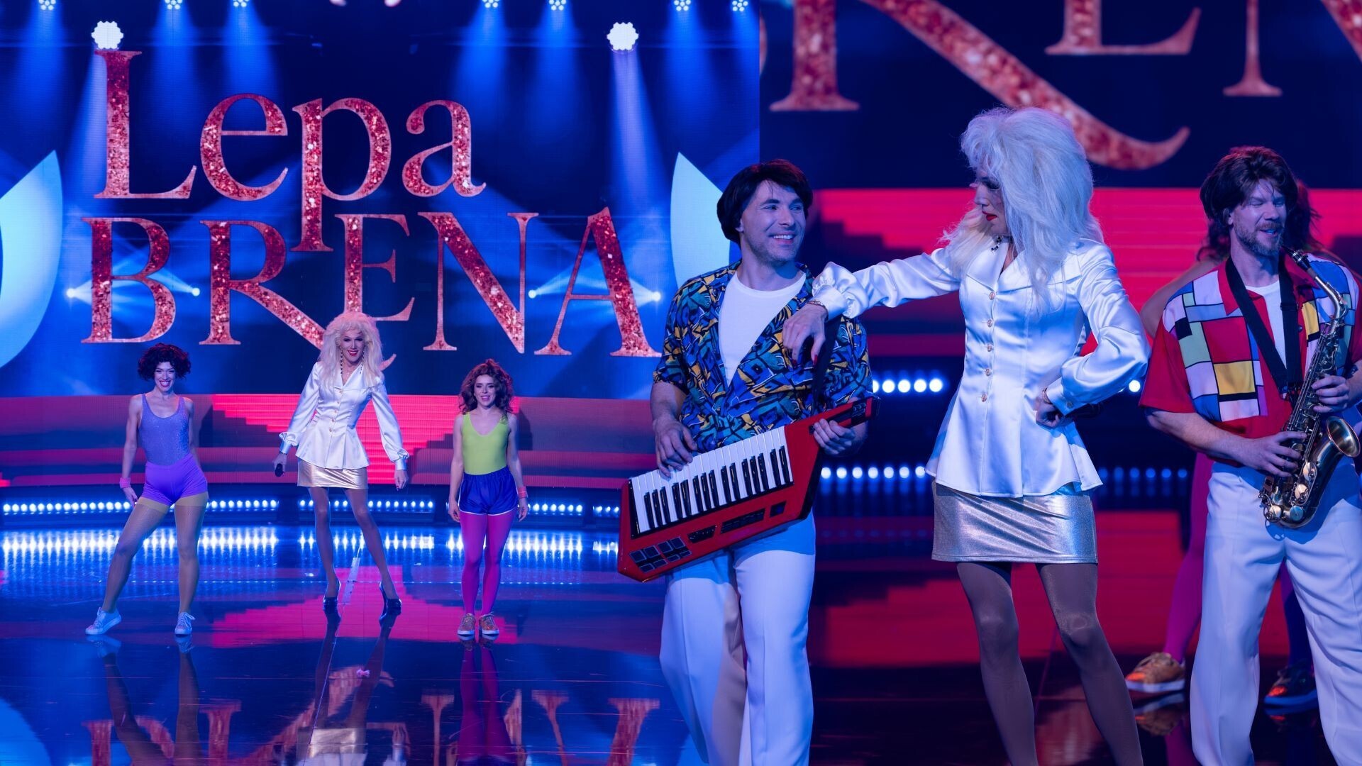 Lepi David zaludio nas je muzikom! Definitivno ima duge noge za igranje!