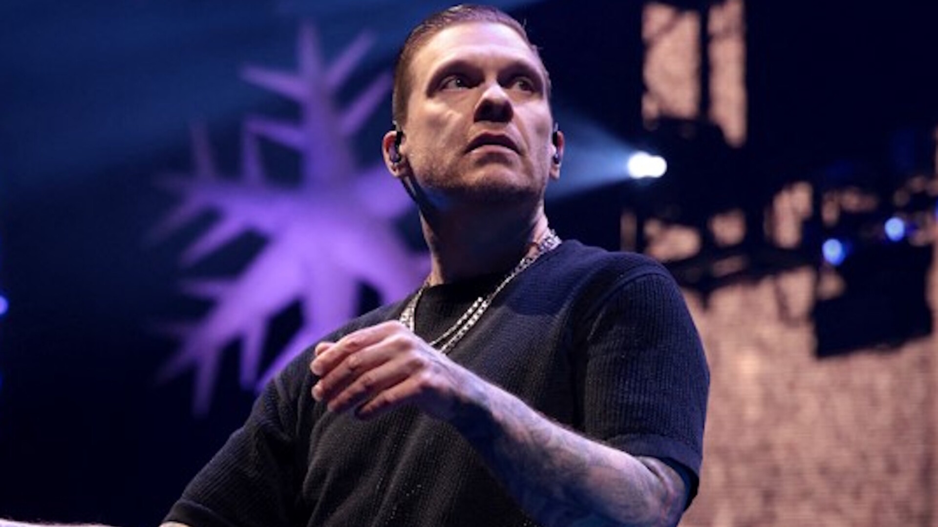 Frontmen popularnog benda živi neobičan način života: "Nemam kuću već ...