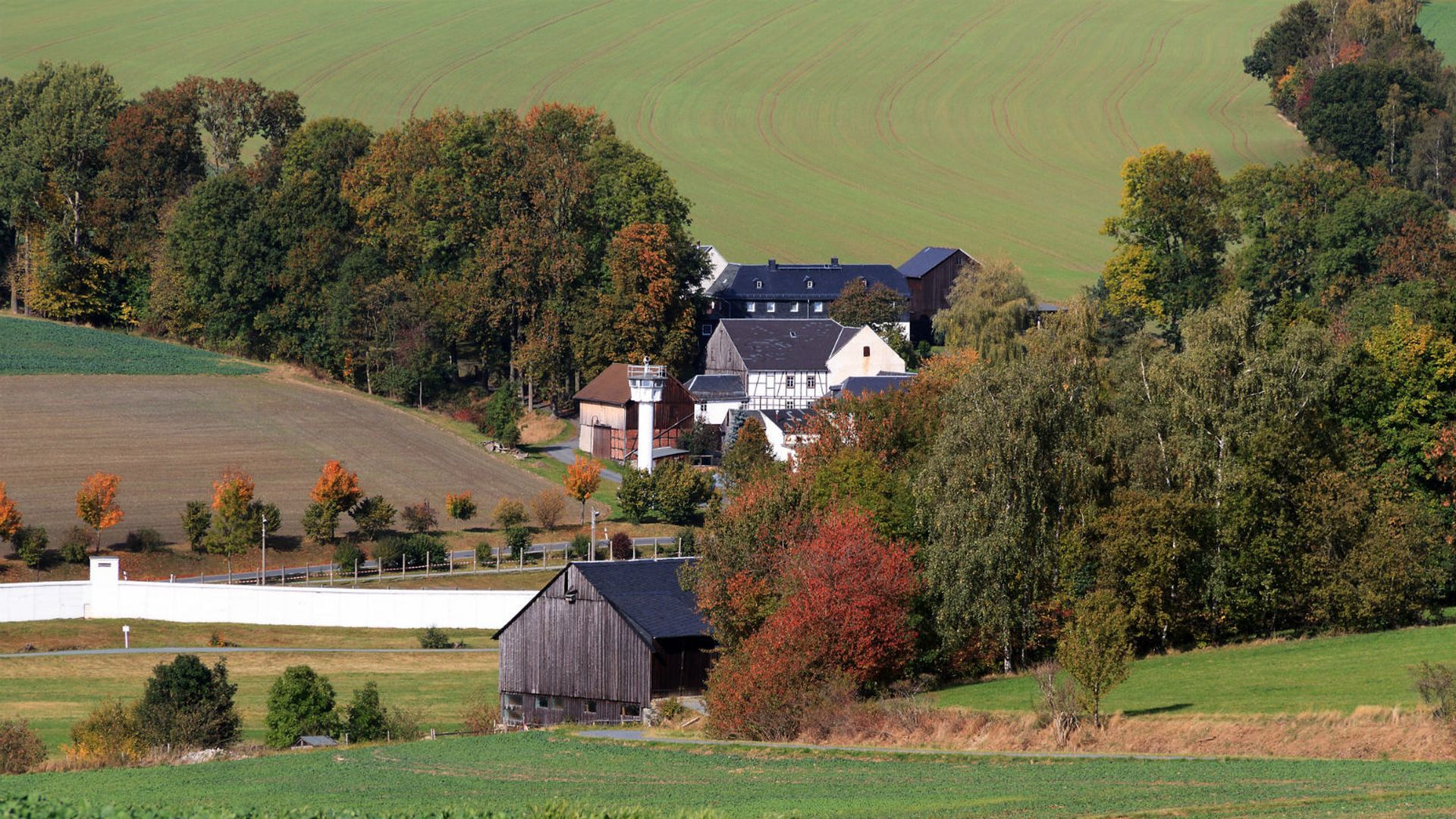 Selo od svega 50 stanovnika i s 2 poštanska broja koje svake godine ...