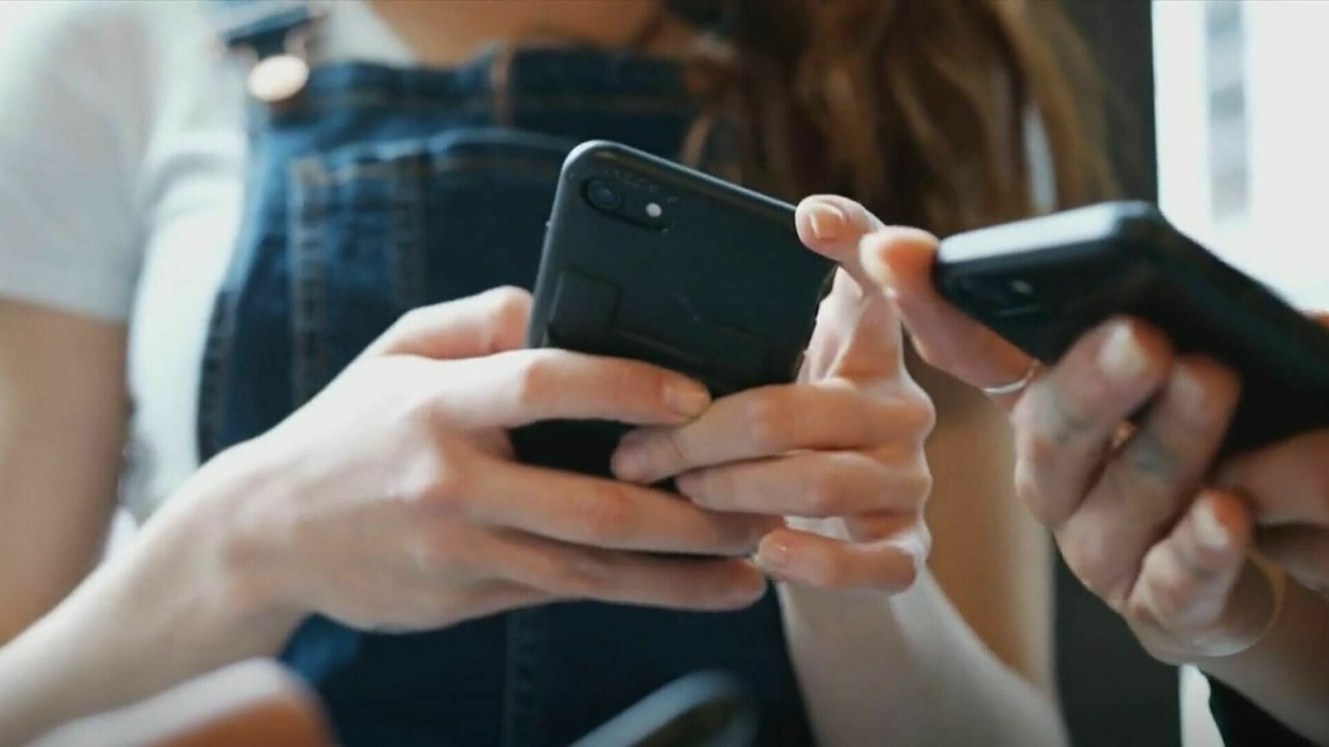 Petorica tinejdžera završila u bolnici zbog bolova u testisima ...