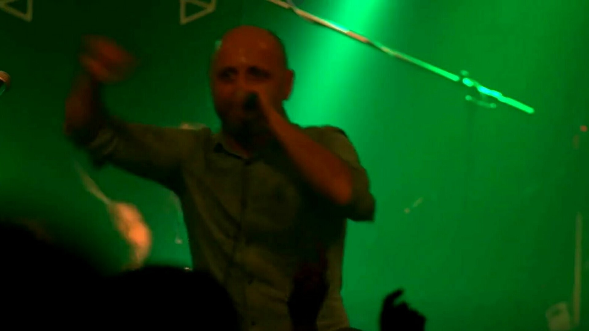 Supruga Mile Kekina iznenadila odjevnom kombinacijom kakva se u Saboru ne viđa često!