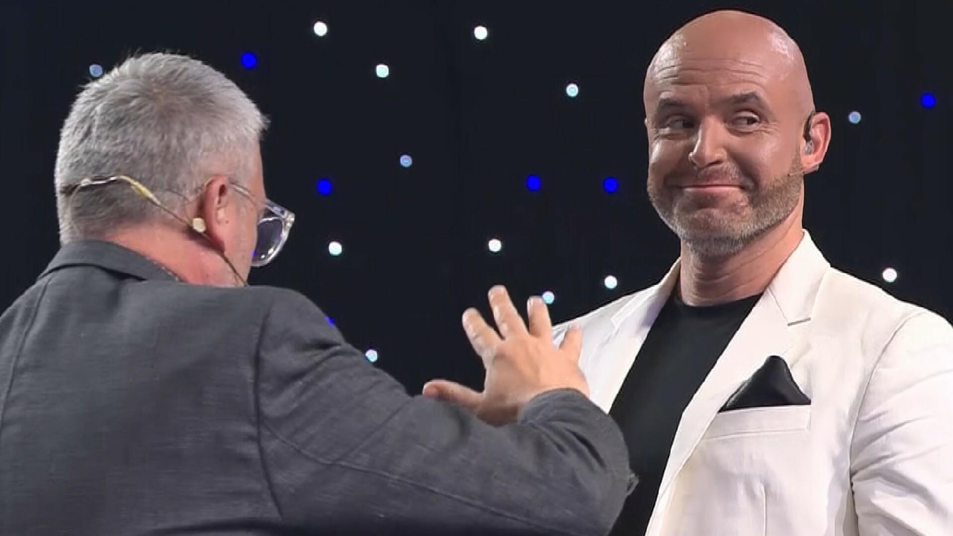 Martina mu je dala X, a njegov neopisiv talent naveo je Maju na ...