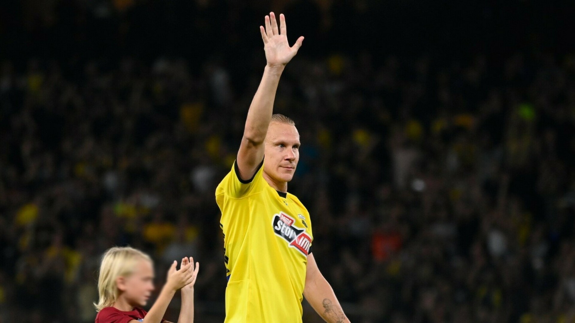 Domagoj Vida dobio veliko priznanje za dobre igre u dresu AEK-a