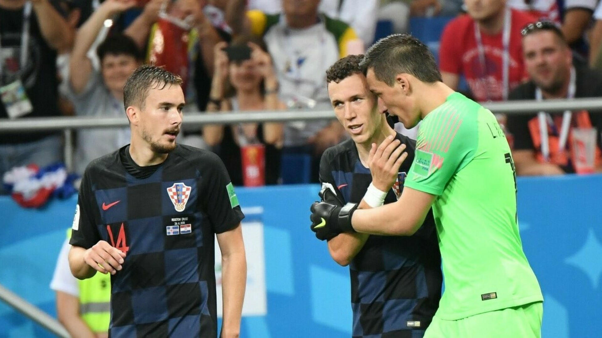 VIDEO Užasan start srebrnog Vatrenog iz Rusije: Sudac odmah izvukao crveni