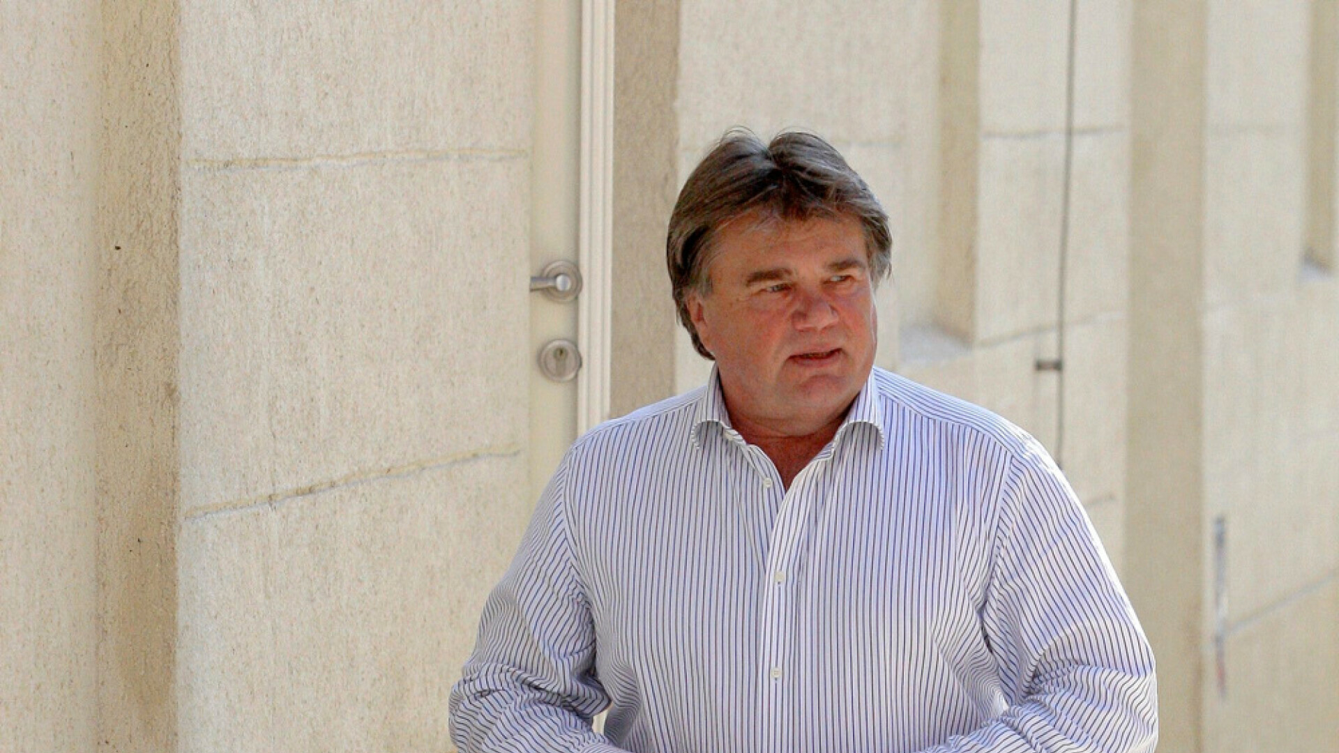 Evo što je naš bivši ministar izveo za svoju 26 godina mlađu partnericu ...