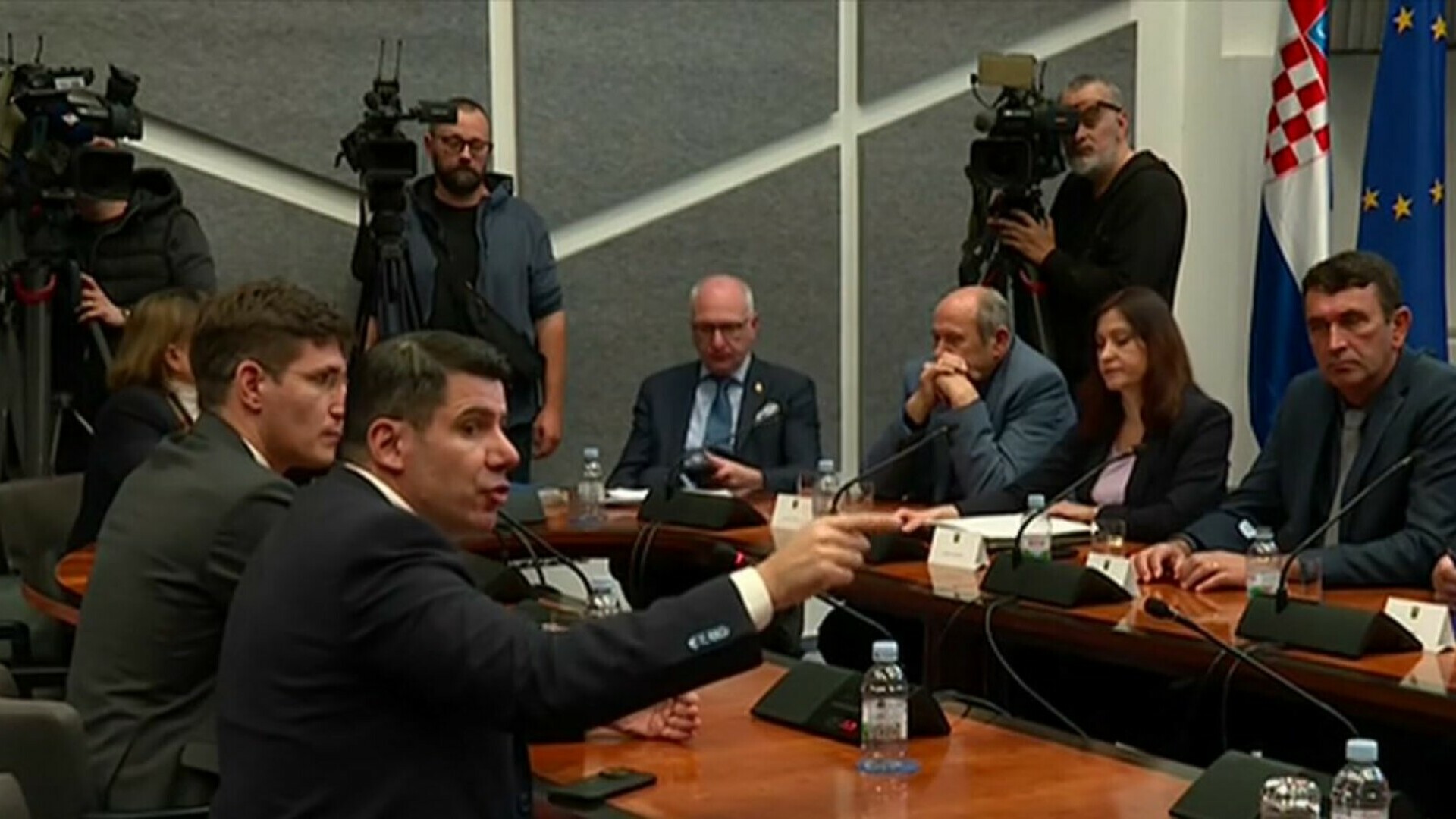 Burno na sjednici Odbora za obranu: "Nikada ovakav skandal nije viđen u parlamentarnoj demokraciji!"