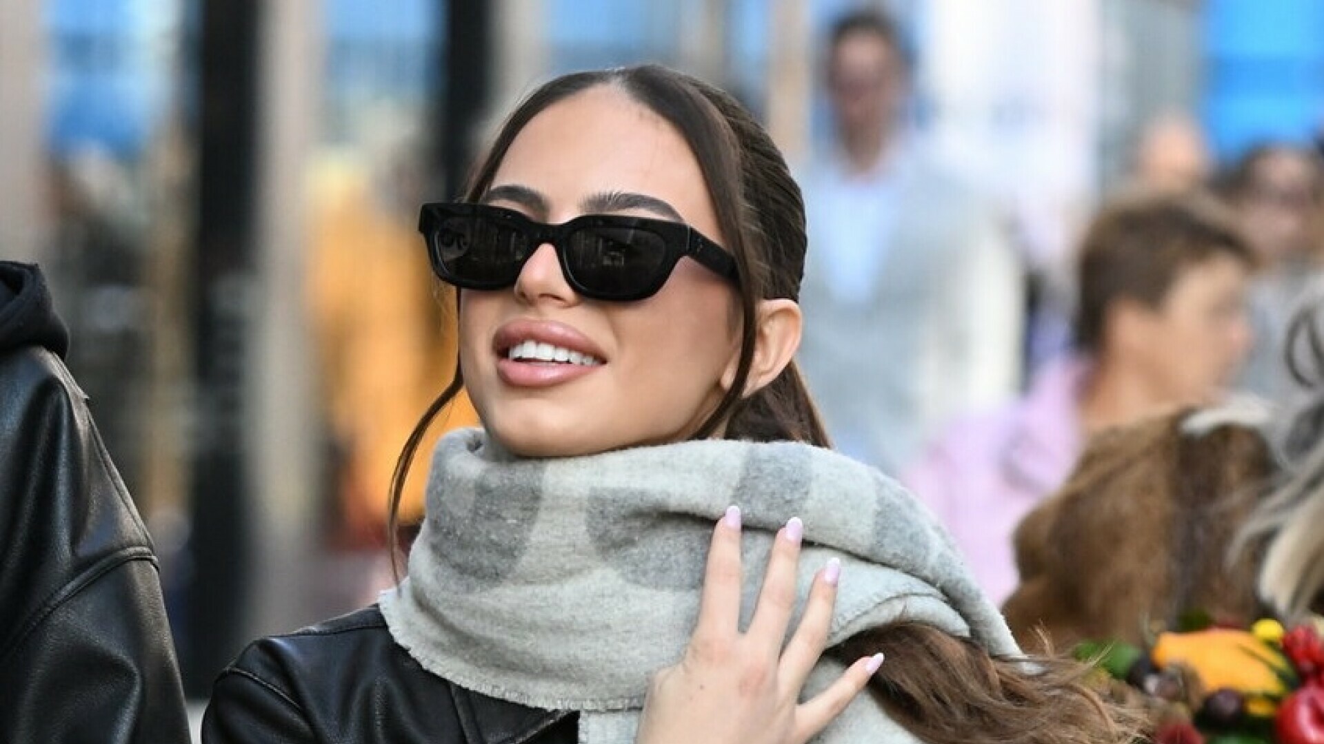 Ova ljepotica nasljednica je našeg popularnog pjevača, već je postala ...