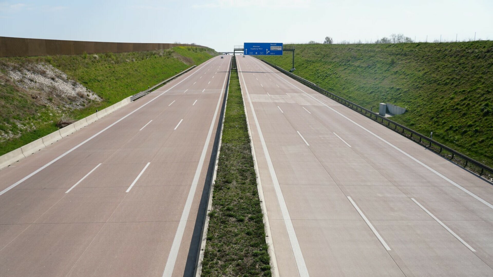 Znate li gdje je izgrađena prva autocesta na svijetu? Otvorio ju je sam ...