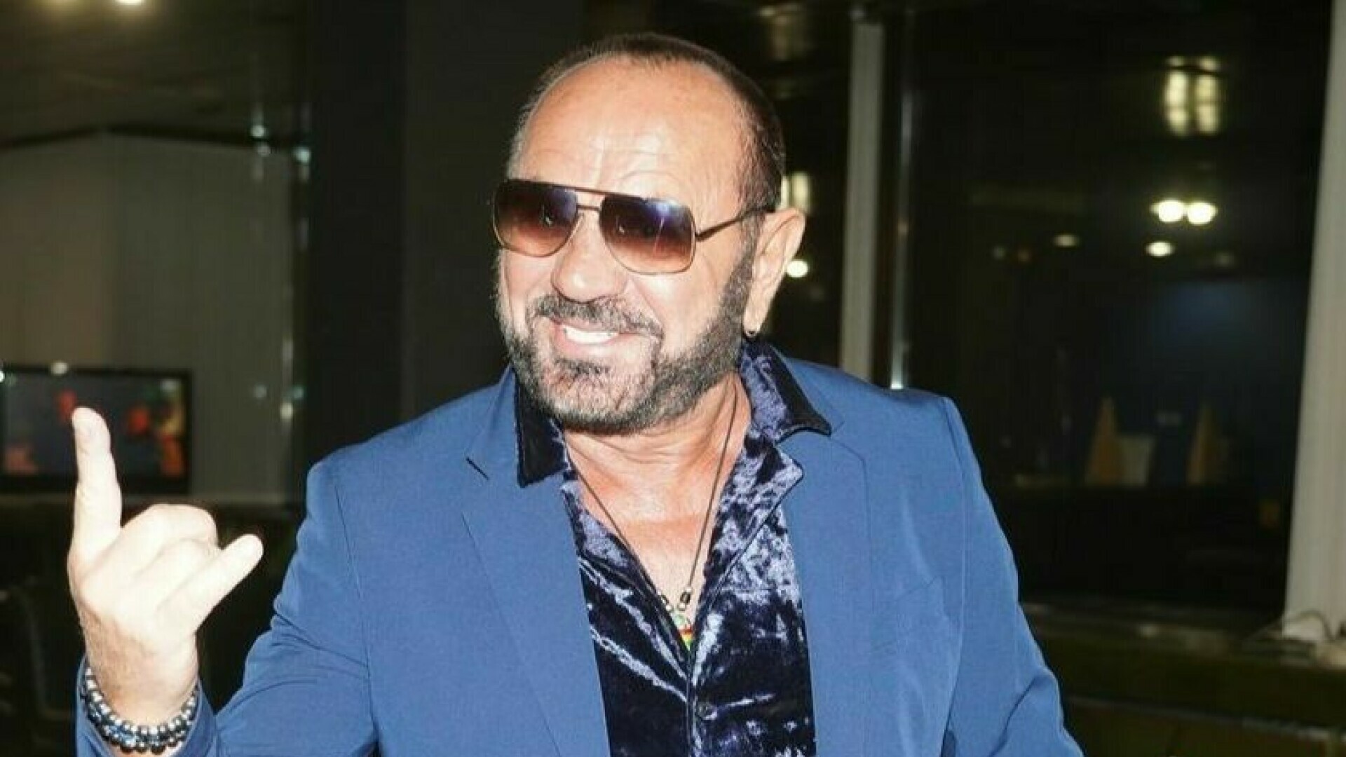 Znate li kako Mile Kitić izgleda bez naočala? Skinuo ih je na Prijinu ...