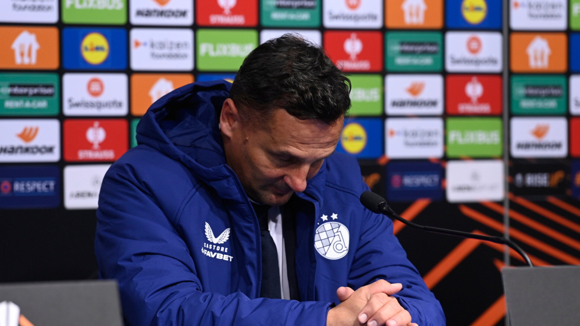 Kovačević zavapio: "Ne tražim alibi, ali ne znam tko je promijenio toliko igrača"