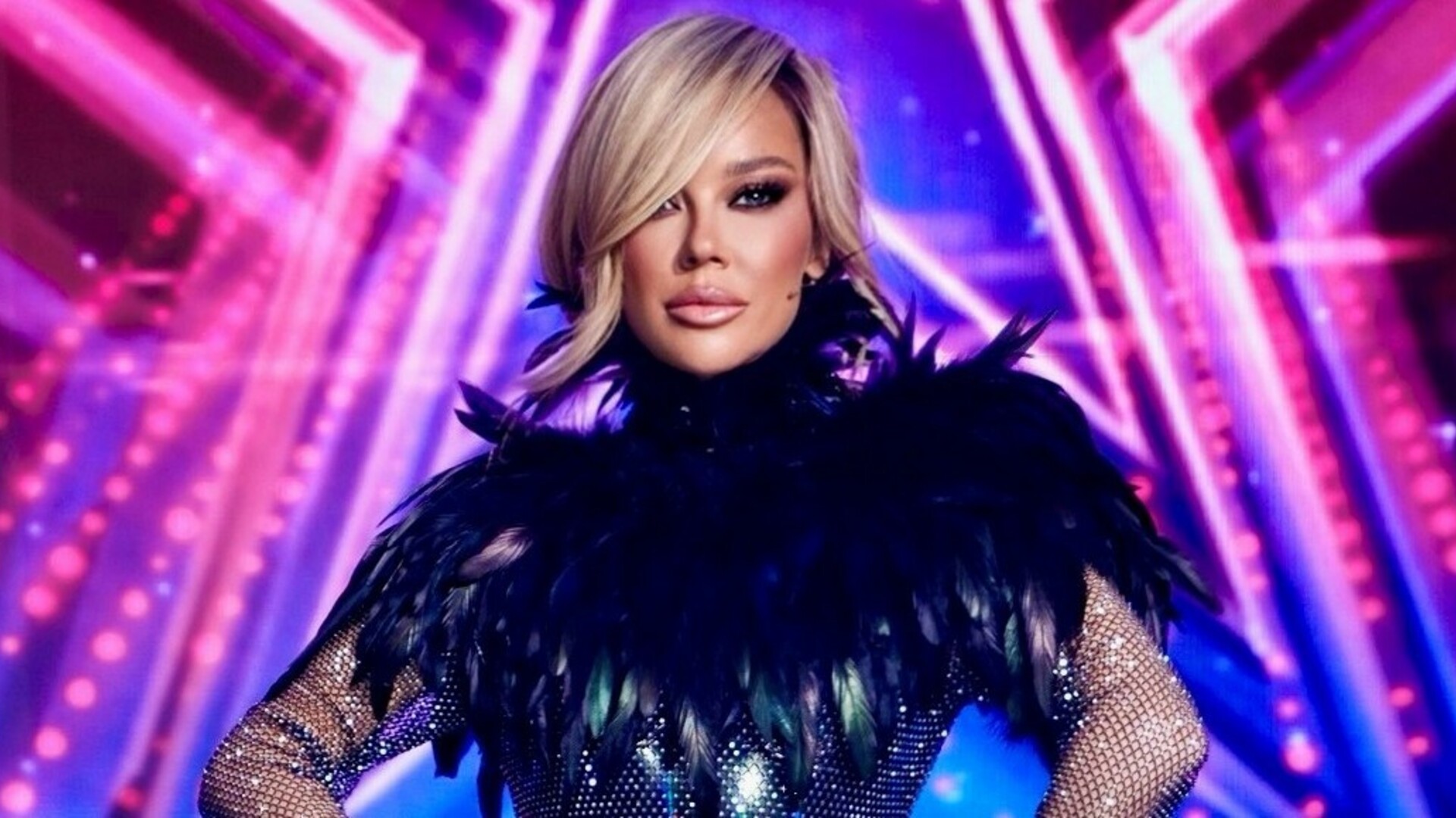 Crna kraljica Supertalenta! Maja Šuput u prozirnoj haljini sve je ...