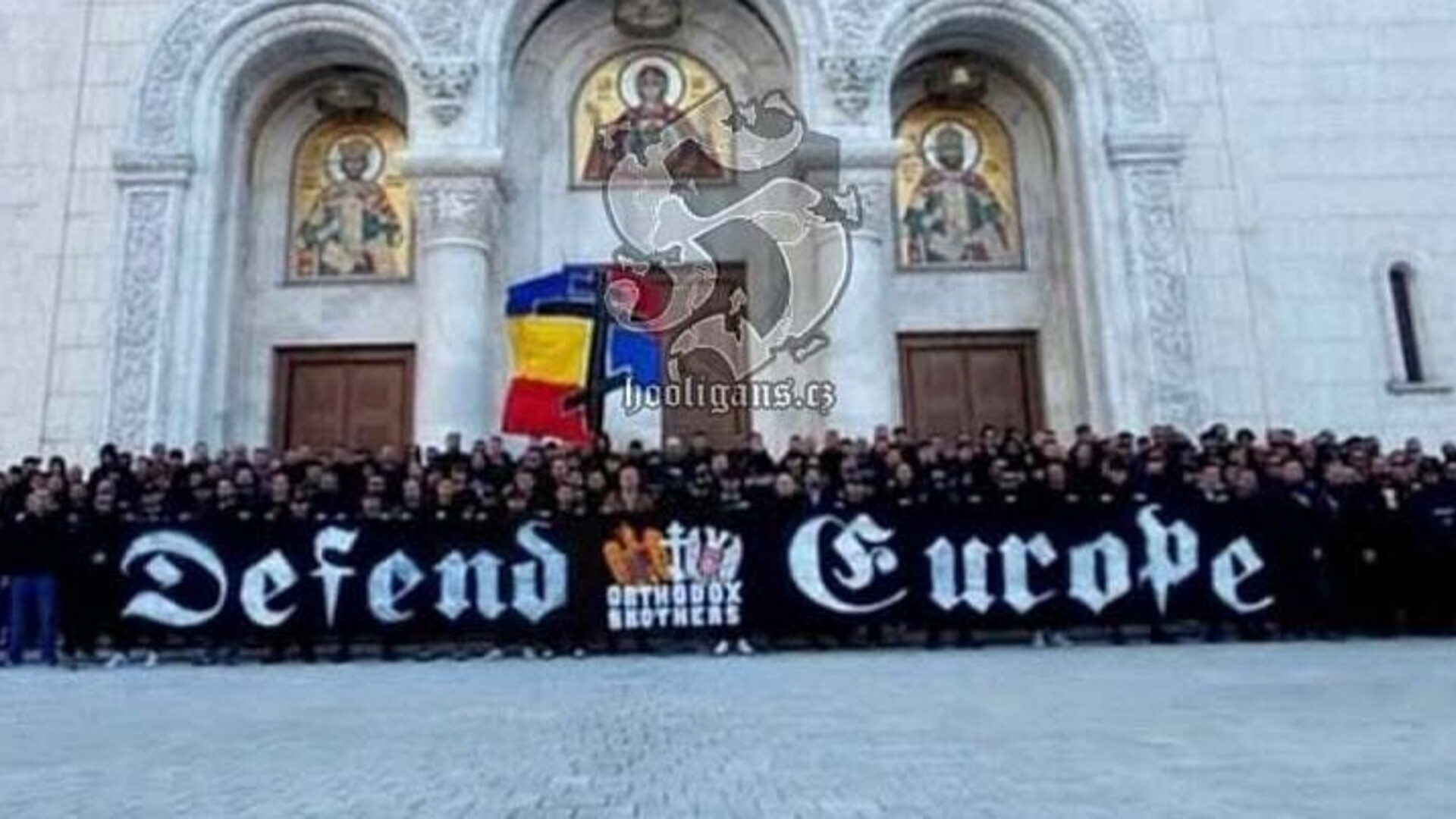 Jezive scene u Beogradu: Rumunjski huligani nosili transparent zbog kojeg BiH traži reakciju UEFA-e