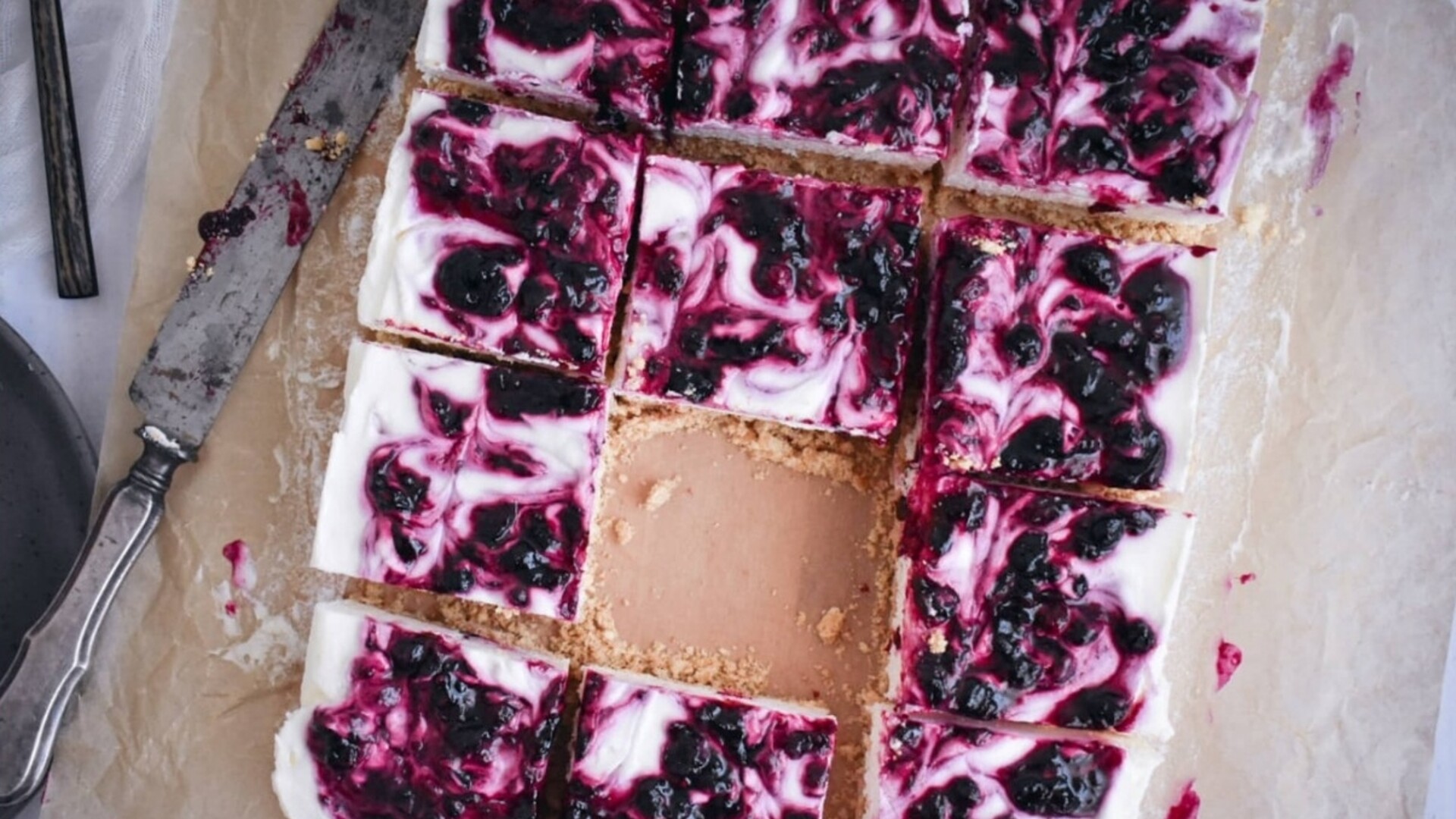 Brzi cheesecake bez pečenja s laganom i tako osvježavajućom kremom