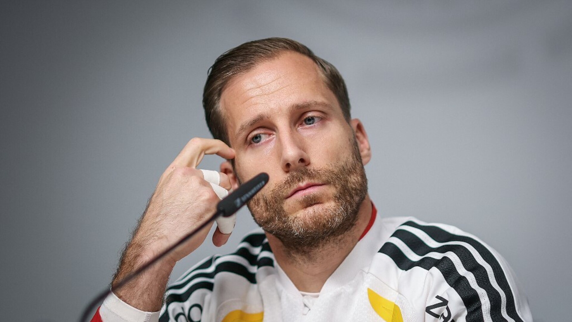 Poznatog nogometaša zateklo pitanje: "Vaša žena mi je priznala da mora ...