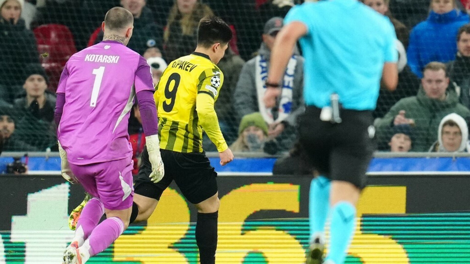 VIDEO Kiks kola Lige prvaka: Kotarski se poigravao i napravio veliku ...