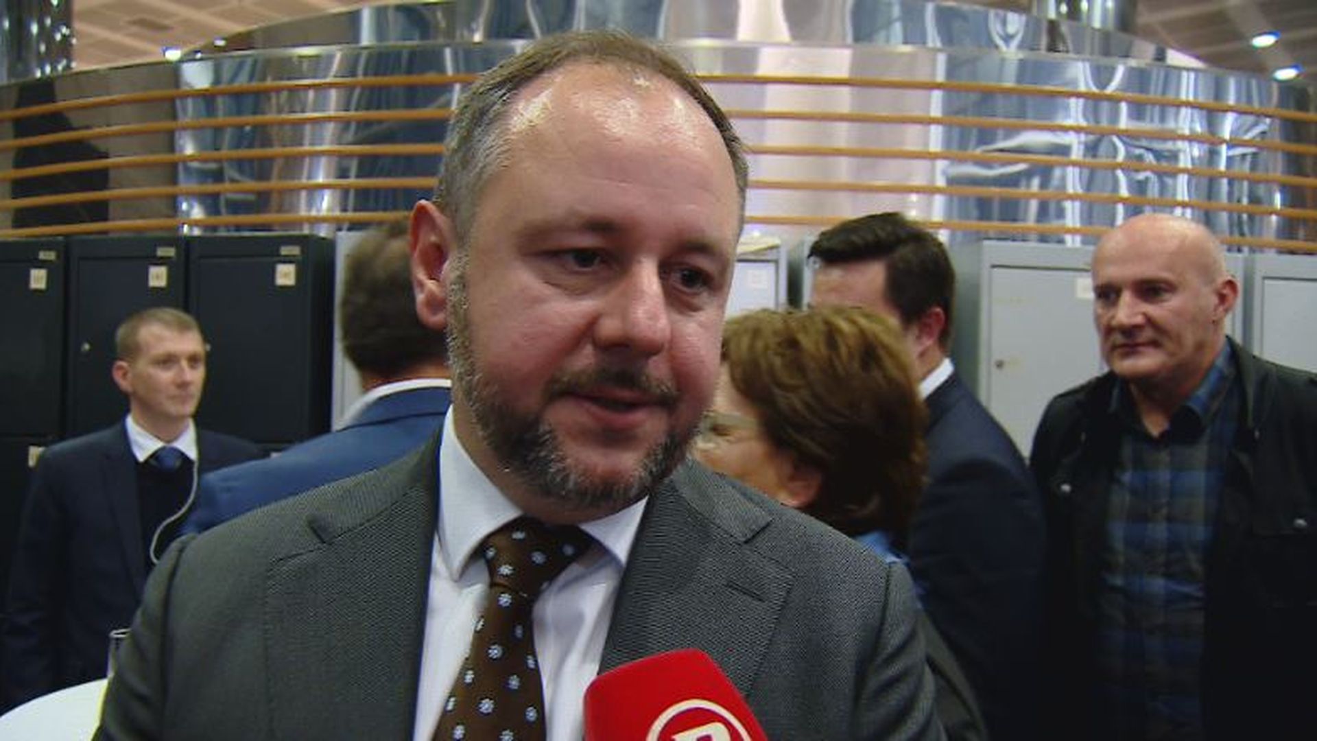 Branimir Bricelj reporterki Nove TV odgovorio na optužbe o pogodovanju ...