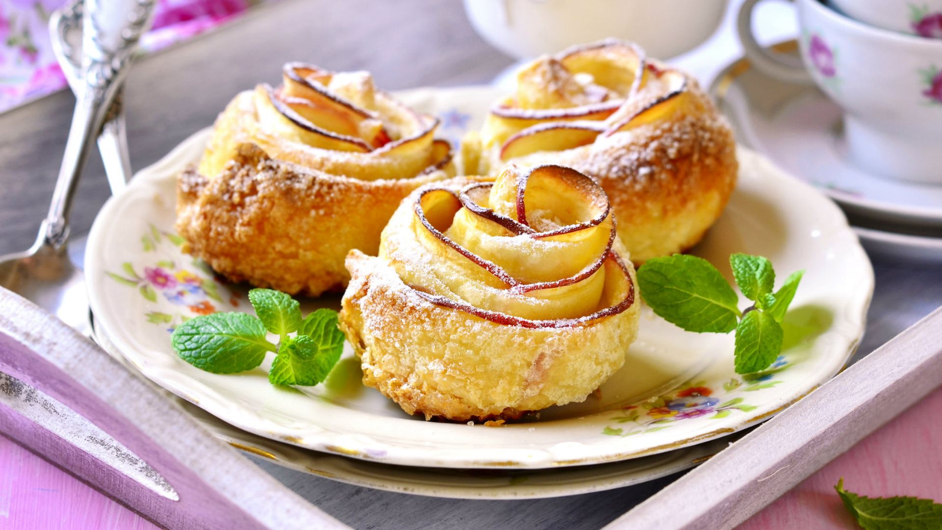 Ružice s jabukama: Lagani desert kojim ćete "kupiti" i svekrvu