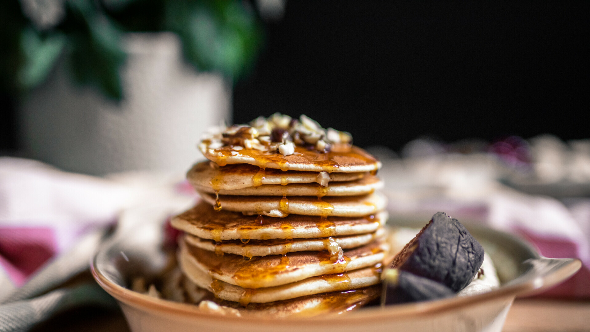 Slatko i slasno: Recept za američki doručak s voćem i javorovim sirupom