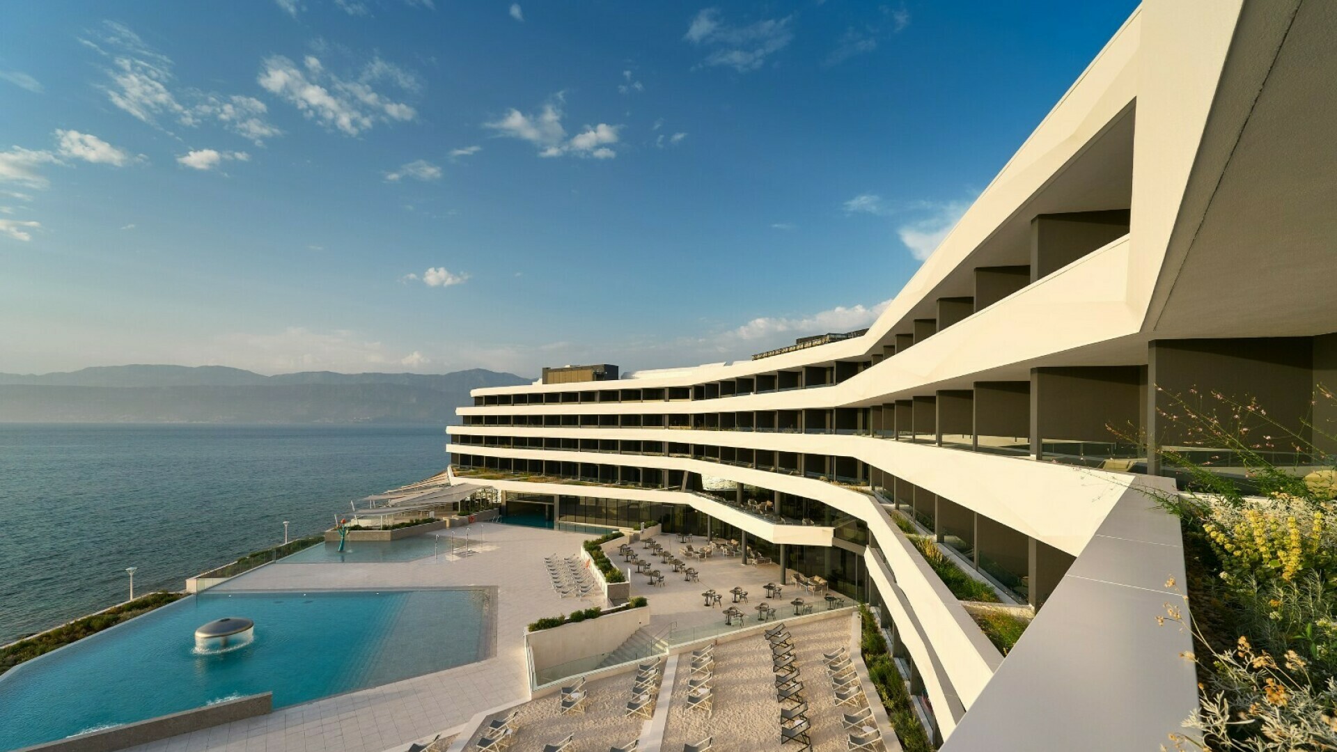 Aktivan odmor na otoku Braču uz pregršt aktivnosti i povoljne cijene ...