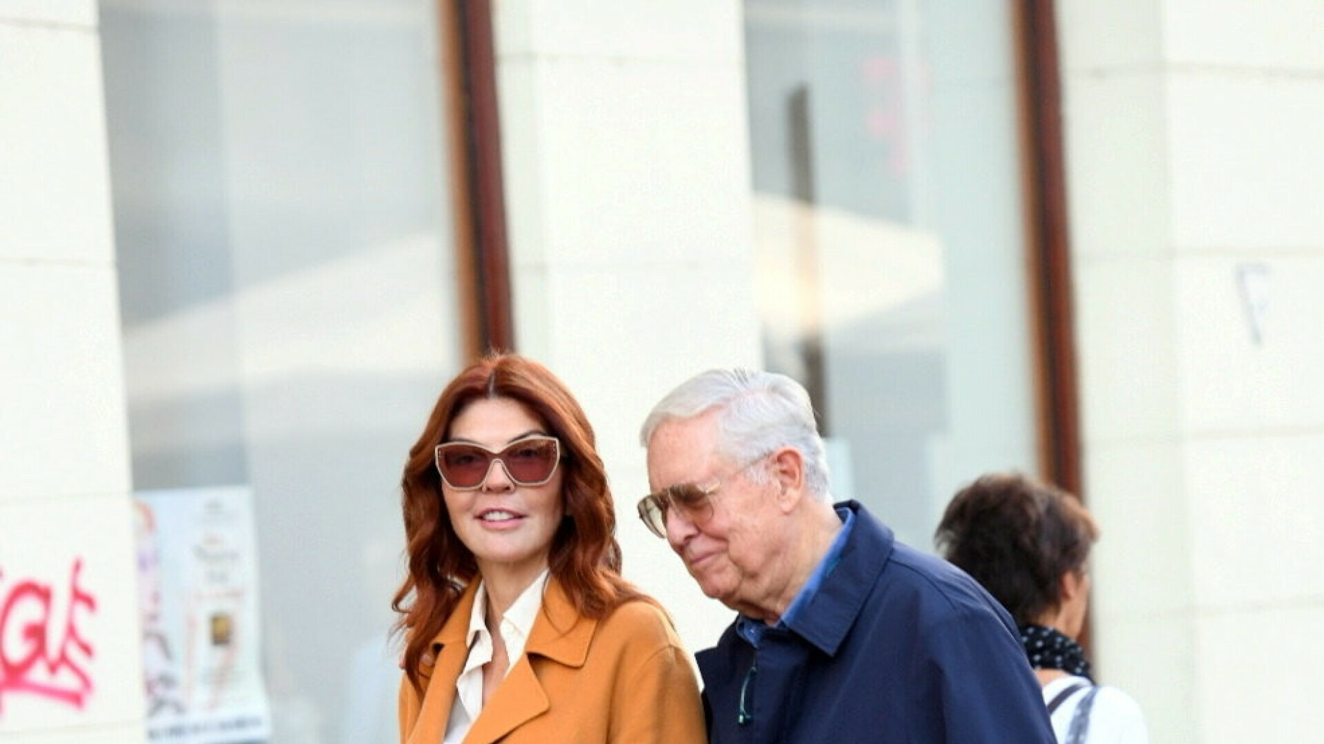 Zaljubljeni Dikan ne odvaja se od mlađahne beogradske odvjetnice ...