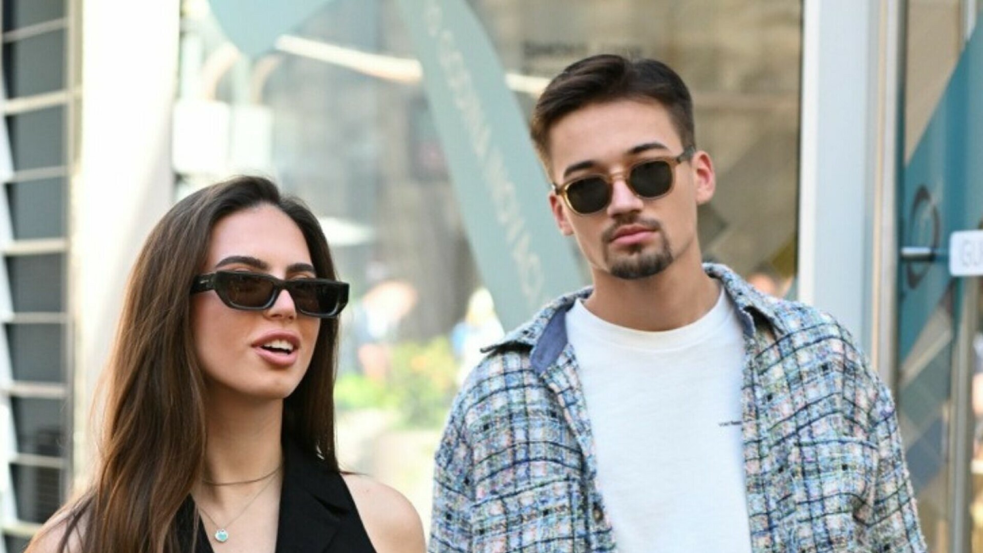 Prelijepa Jolina kćer uhvaćena u društvu zgodnog mladića, ovo nije prvi ...