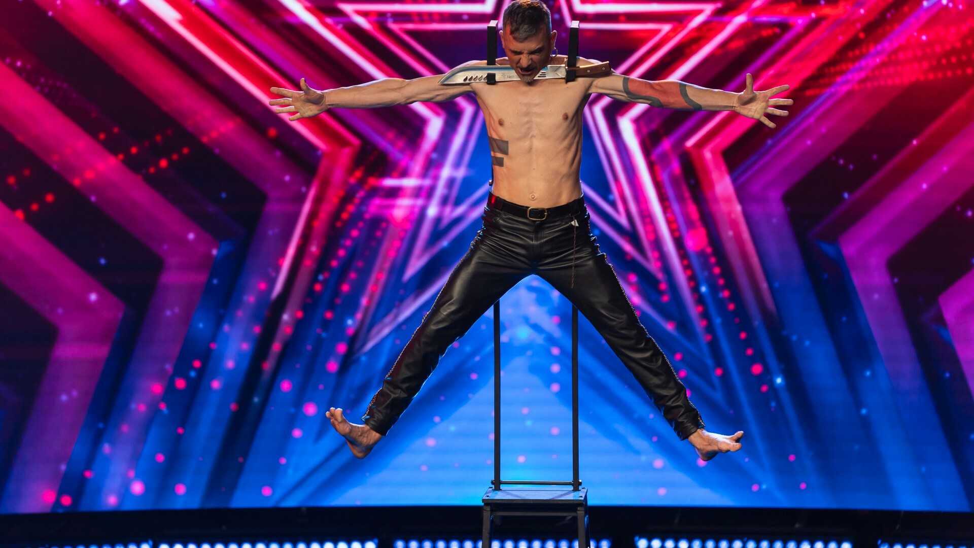 Fakir Testa, ep. 2, Supertalent