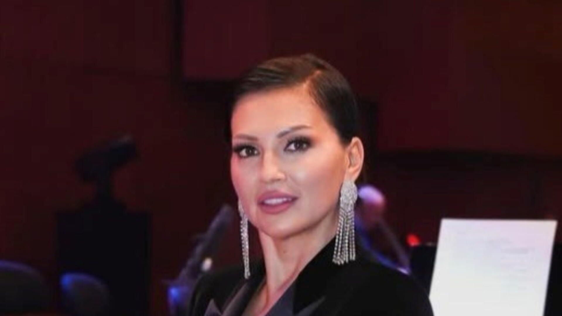 Nina Badrić ponovno je u "stani i divi se" izdanju, nosi baš ...