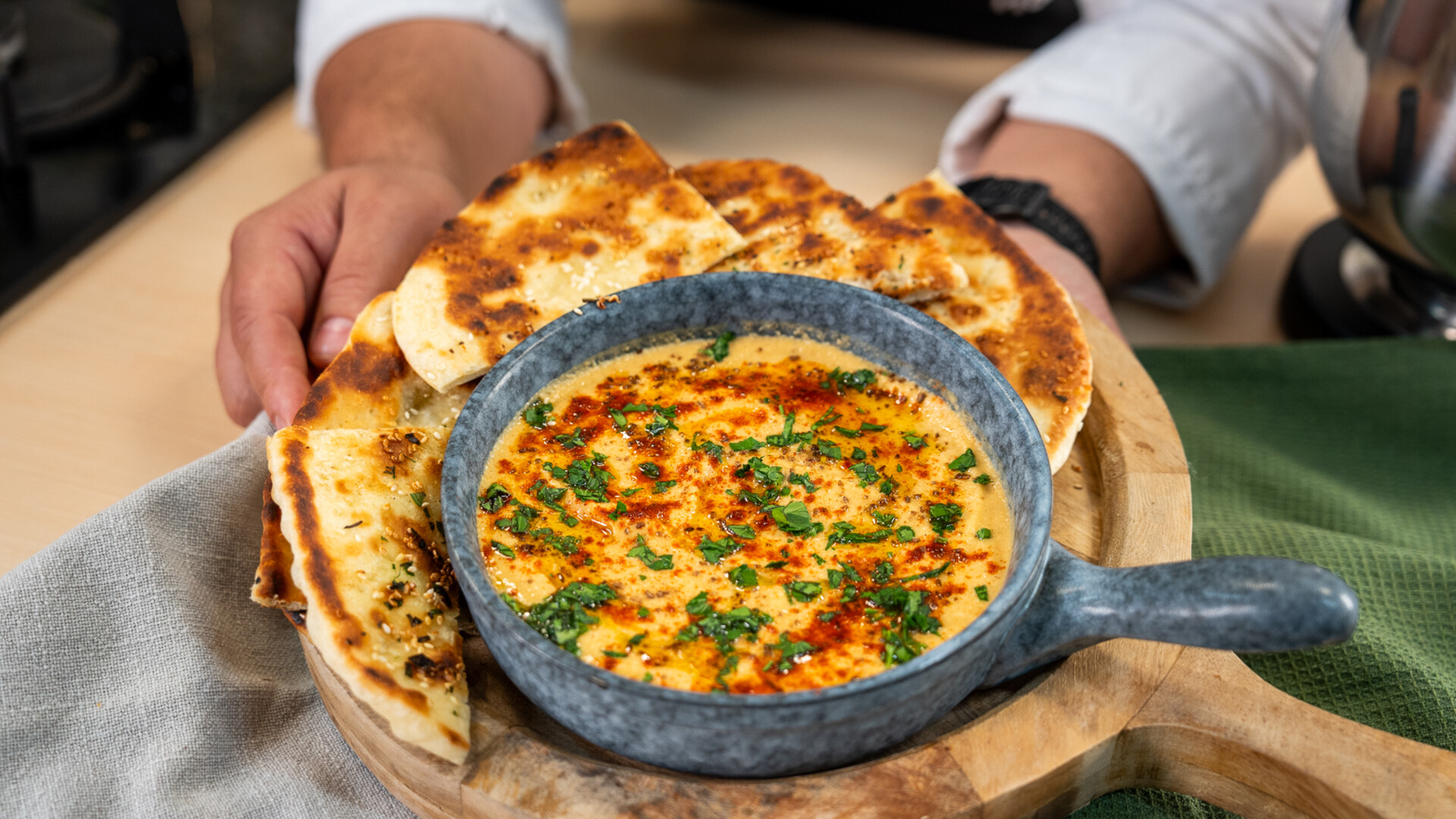 Chef Mario Mihelj savjetuje što napraviti za mezu kada su gosti već ...