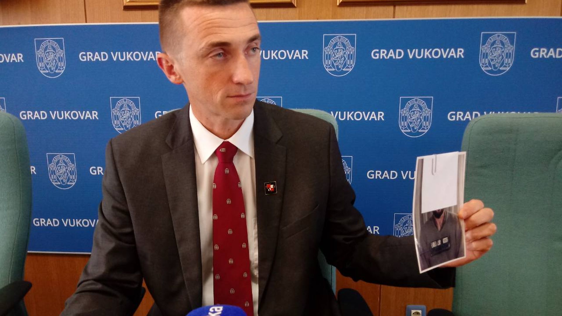 "Ne želim biti sukrivac za tako bolesno društvo": HDZ-ov gradonačelnik ...