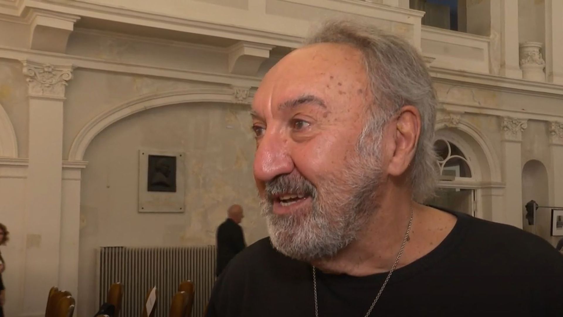 Vladimir Kočiš Zec nije skidao osmijeh s lica u izlasku sa suprugom u ...