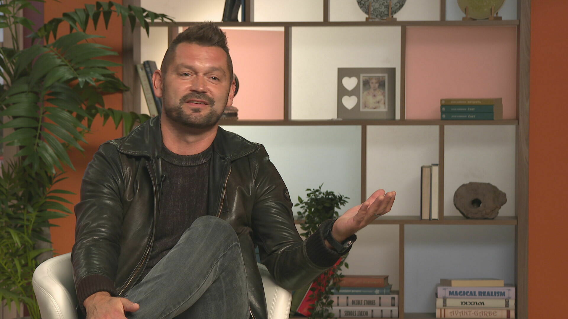Ivan Dečak otkriva gdje je pronašao inspiraciju za novu pjesmu grupe ...