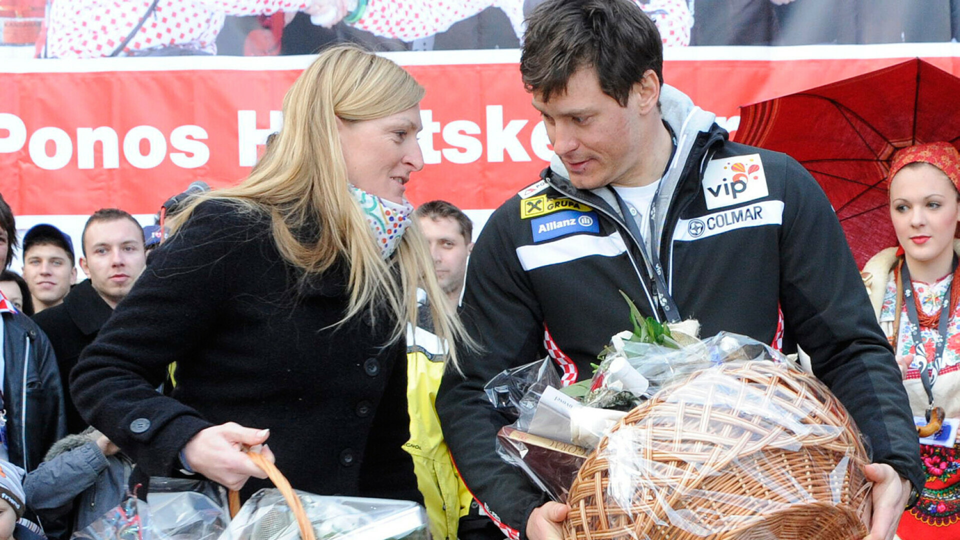 Janica Kostelić prvi put snimljena u šetnji s drugim djetetom, koje je na svijet stiglo prije ...