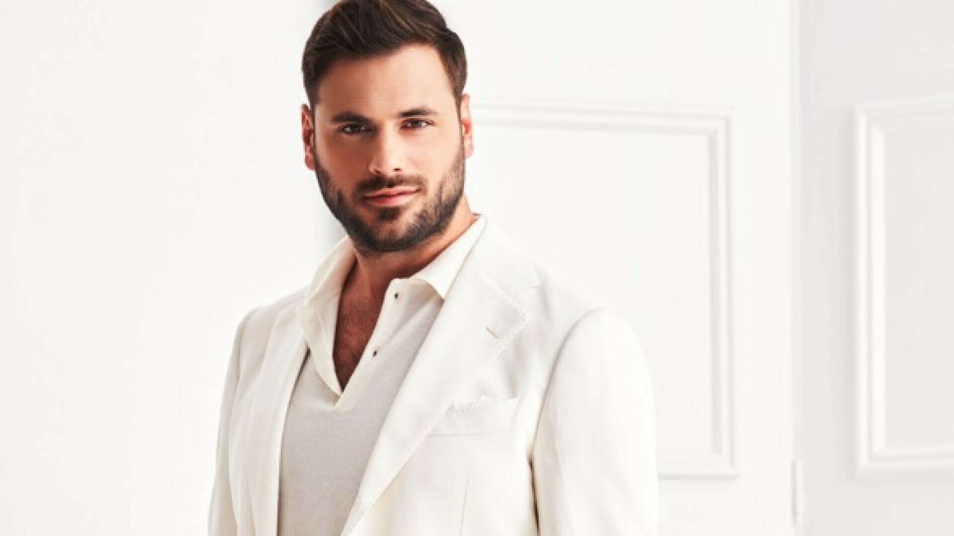 Stjepan Hauser svjetski poznatoj božićnoj pjesmi dodao svoju čaroliju ...