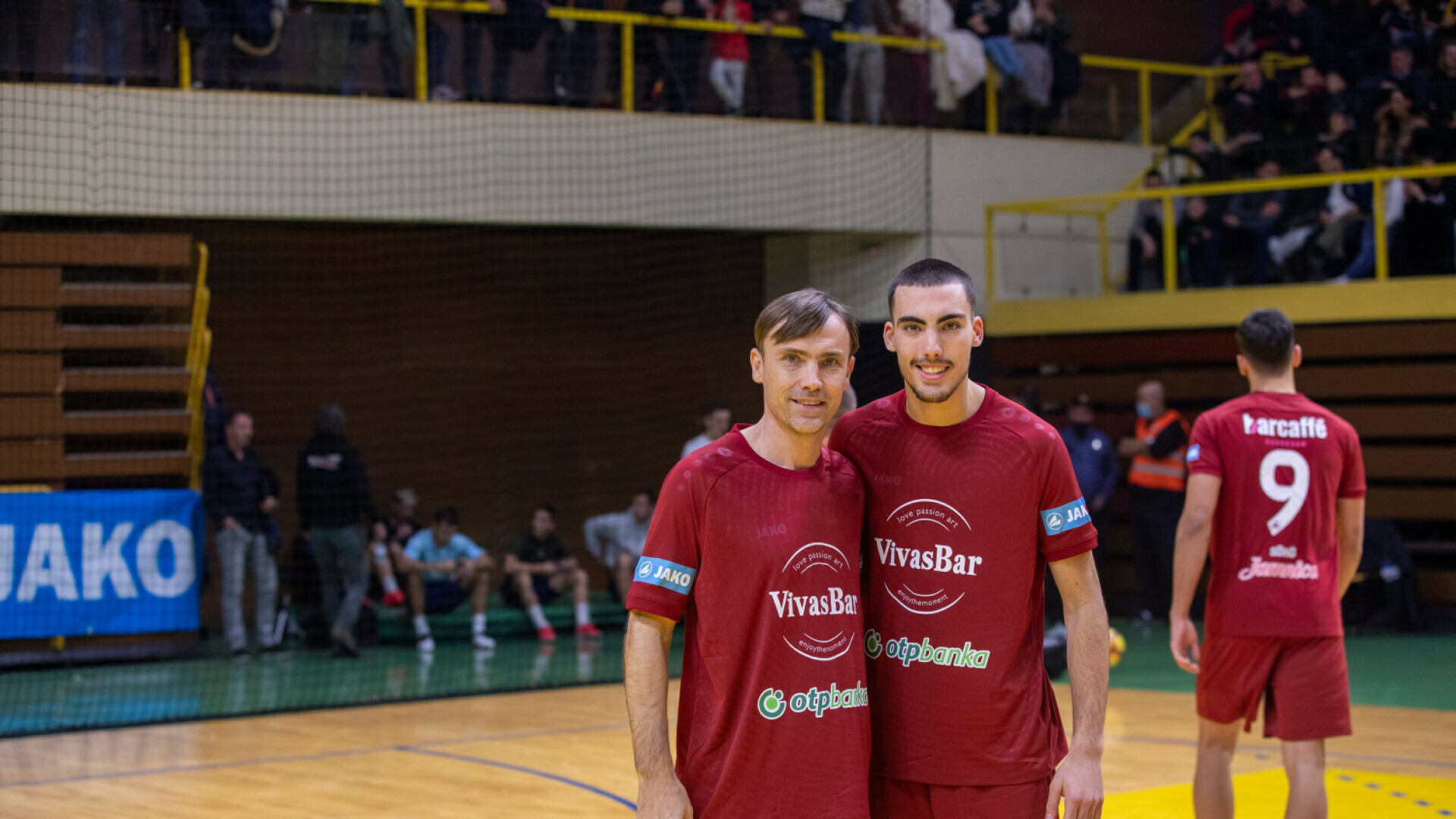 Legendarni Vatreni s lijepom suprugom ima četvoricu sinova, a jedan se ...