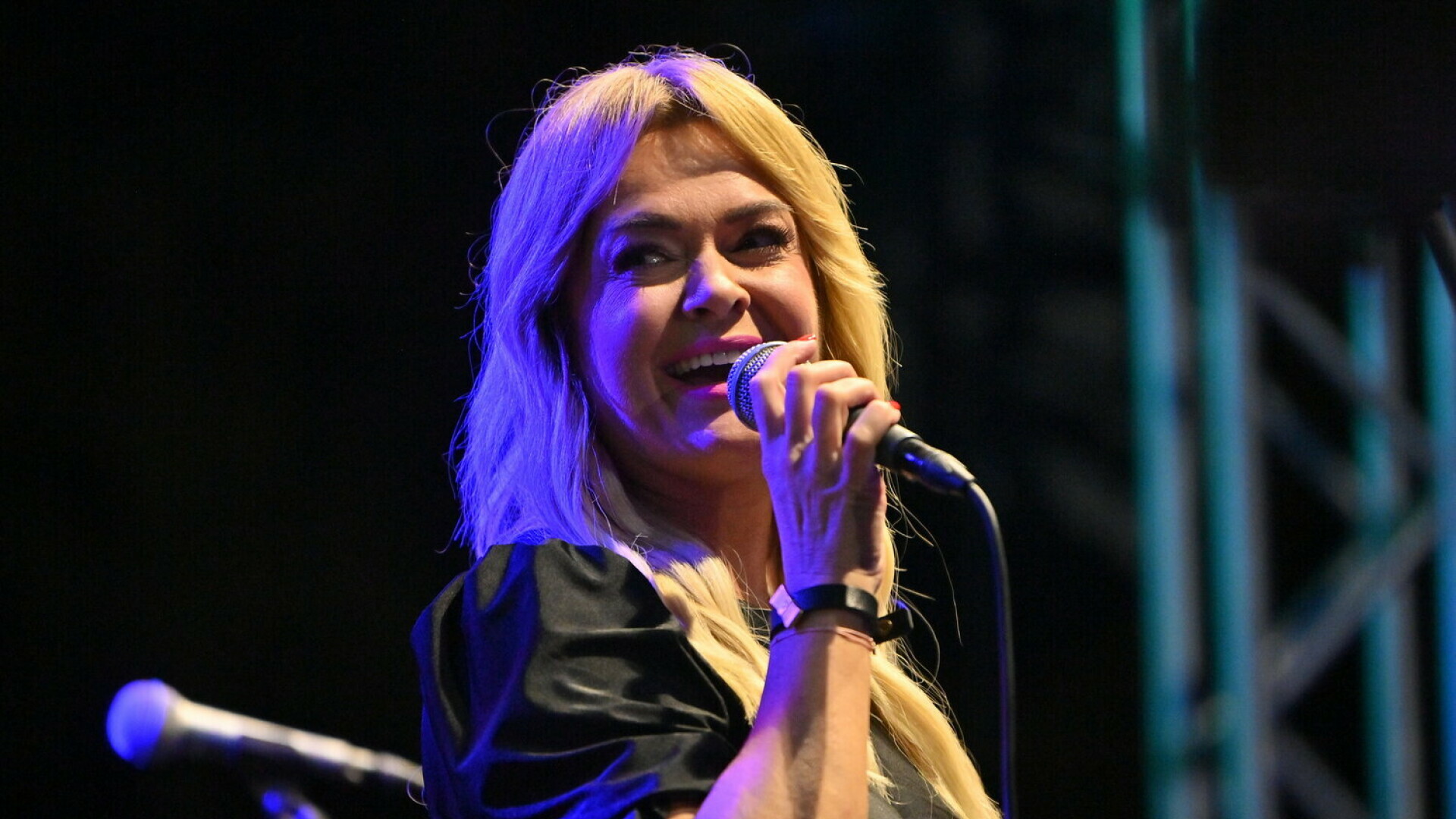 Minea oduševila pojavom u kratkoj haljinici, svi se slažu da izgleda ...