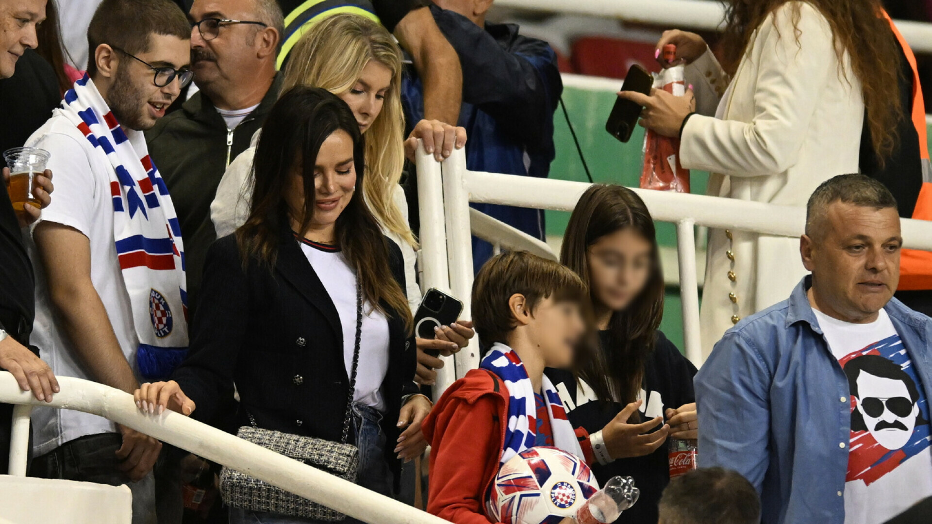 Severina sa sinom na Poljudu pratila utakmicu Hajduka, on je nosio dres sa svojim prezimenom