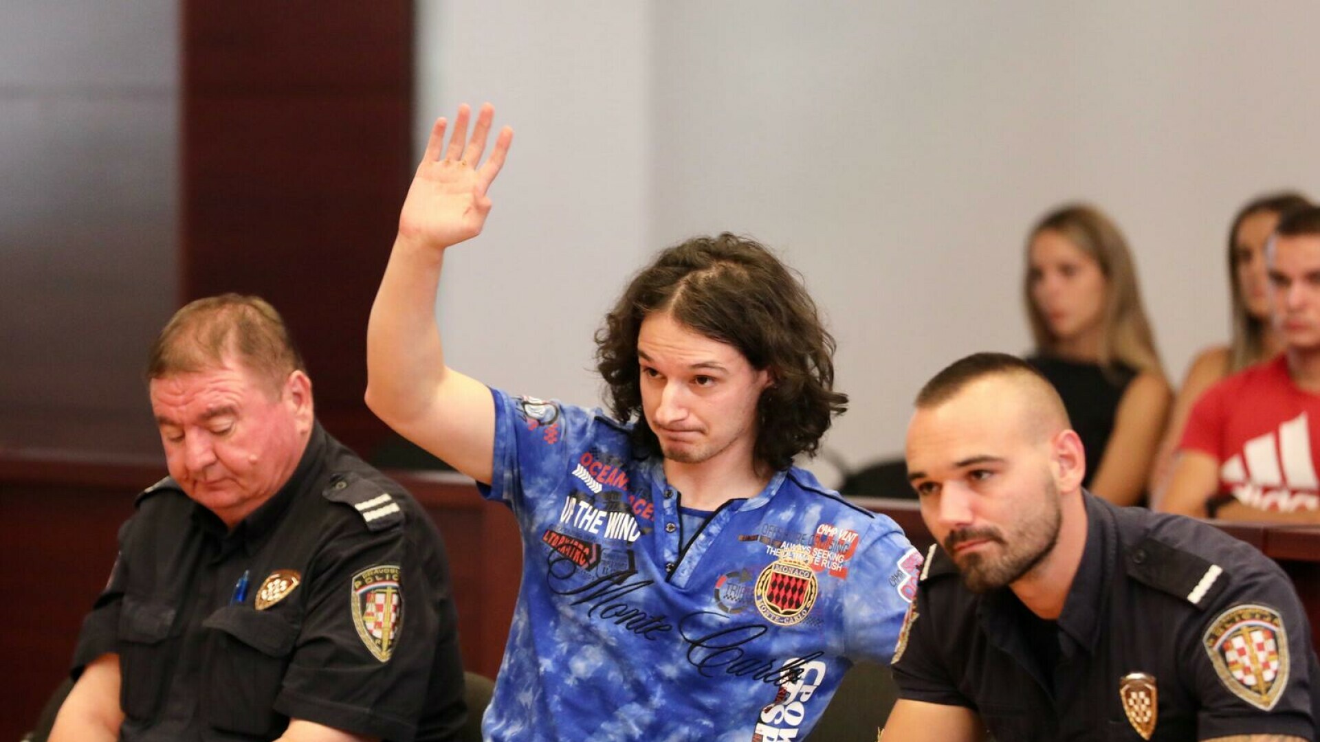 VELIKA GALERIJA Cirkusom počeo, cirkusom završio: Pogledajte u kakvom ...