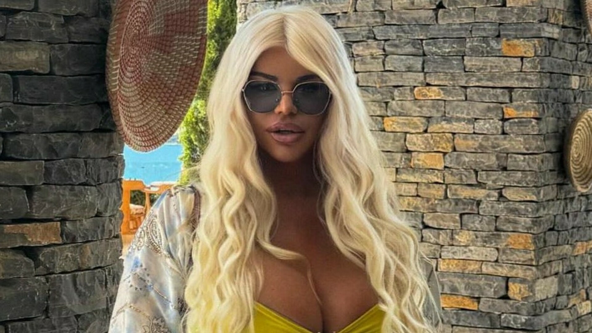 Zavirite u raskošni dom srpske folkerice, ovakav luksuz stvarno si samo rijetki mogu priuštiti!