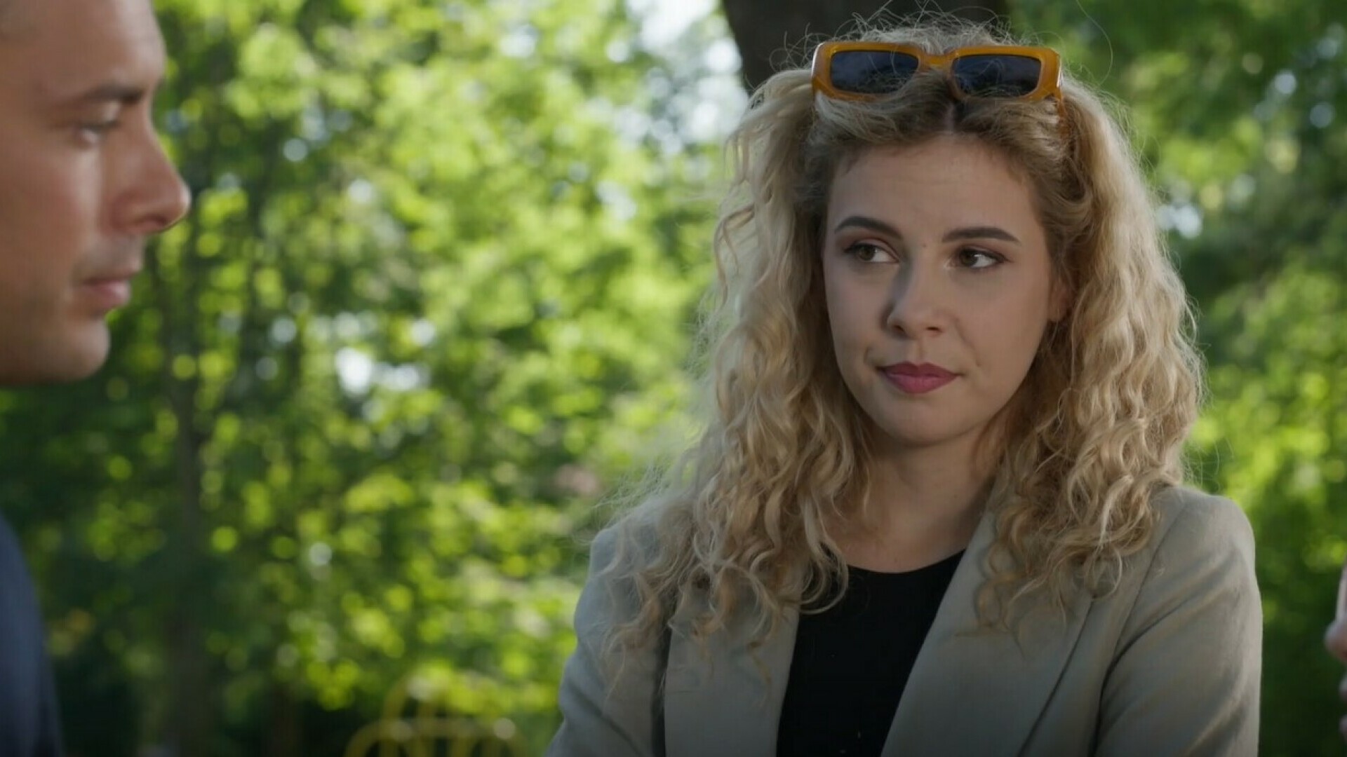 U dobru i zlu: Znatiželjna je – je li mu ona samo prijateljica?