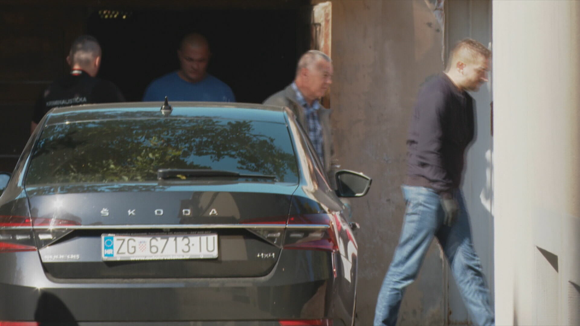 Osumnjičeni pristižu u USKOK: Bivši šef Hrvatskih cesta mora na pretres ...